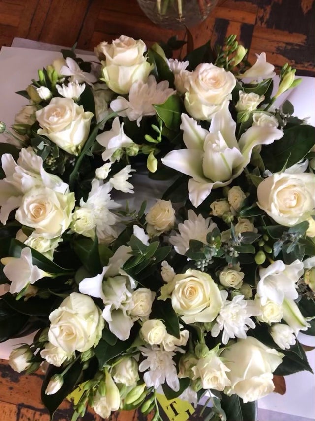 Funeral & Sympathy Flowers | Wreaths | Bereavement | In Loving Memory ...